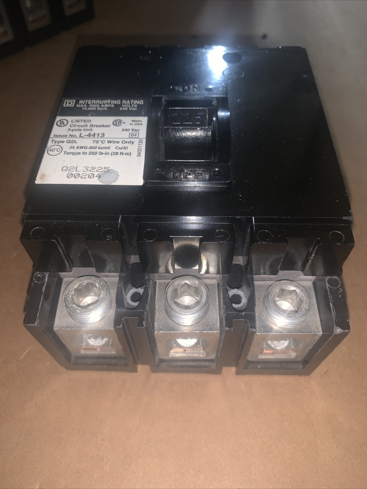 Square D Q2L3225 3 pole 225A Molded Case Circuit breaker 240V type Q2L ...