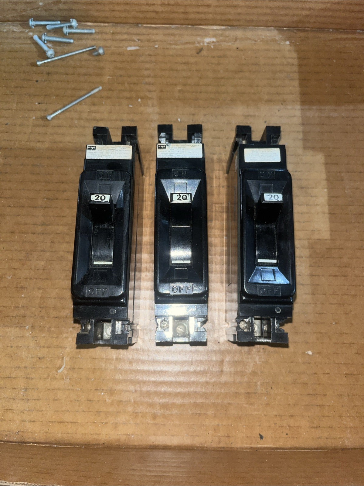 Federal Pacific NEF213020 277V 20AMP Circuit Breaker *LOT OF 3* See Pi ...