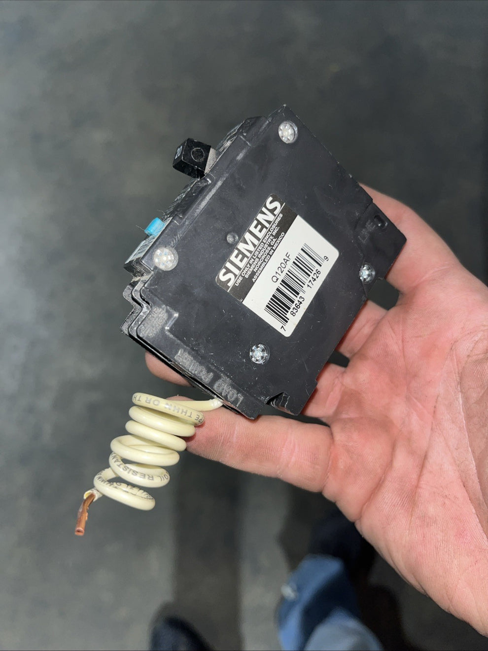 Q120AF Siemens 20 amp 120/240V 1 pole plug on ARC fault breaker (A ...