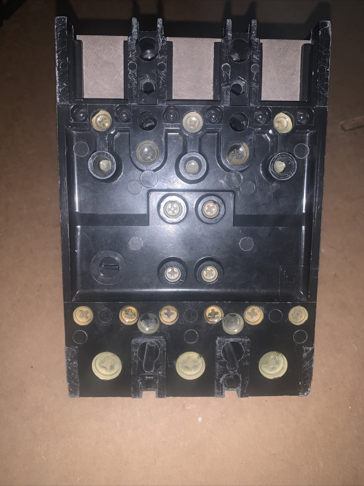Square D Q2L3225 3 pole 225A Molded Case Circuit breaker 240V type Q2L ...