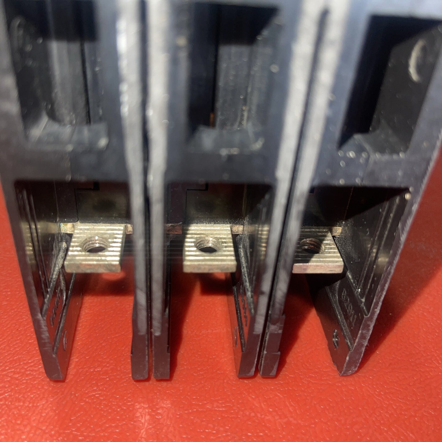 SIEMENS HED43B025 SENTRON SERIES CIRCUIT BREAKER 25A 480V 3 POLE ...